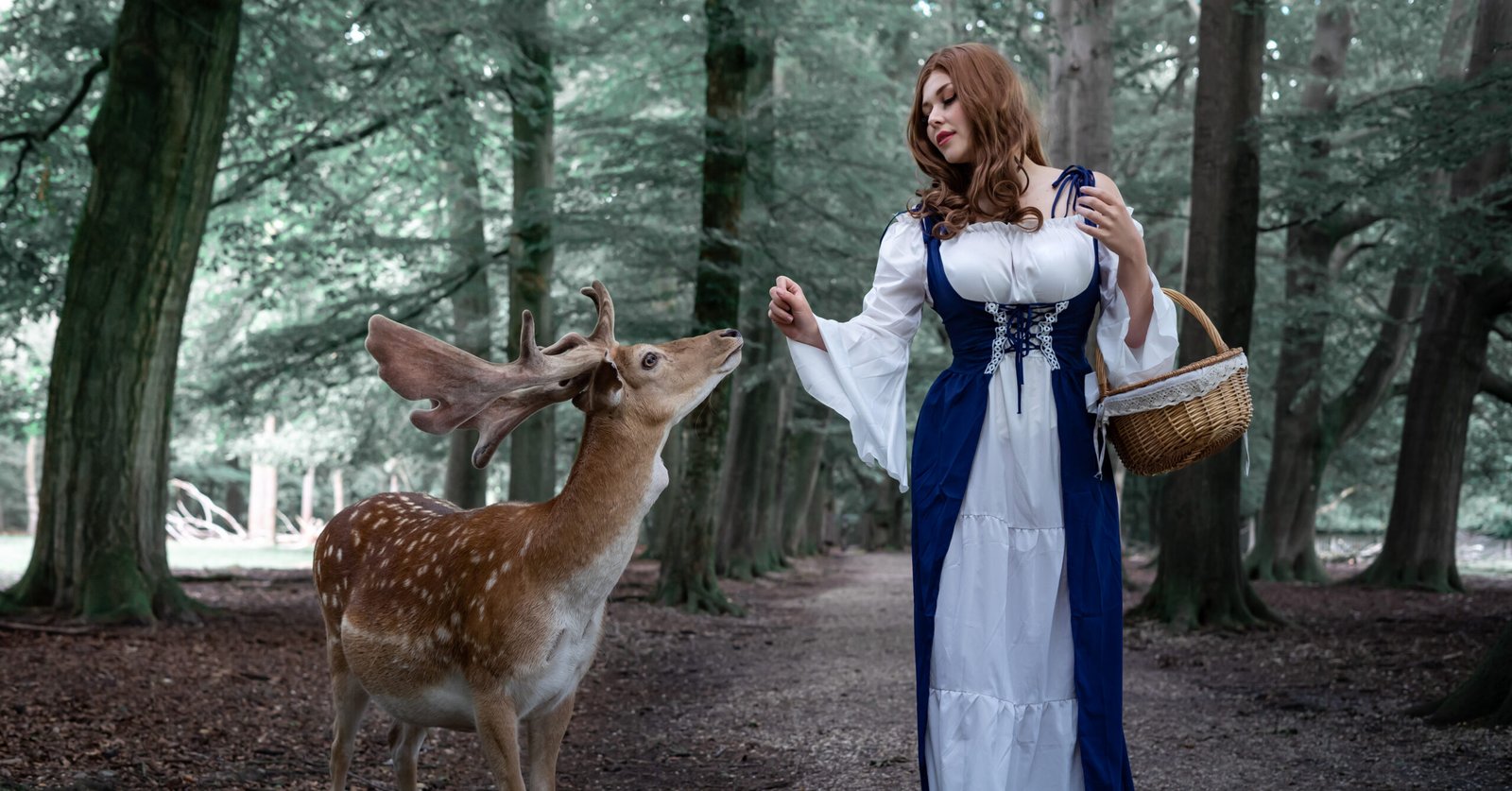 Cosplay photoshoots with Animals - The Malta Comic Con